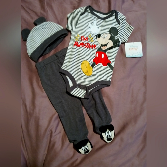 Disney | Matching Sets | Cute Three Piece Disney Baby Matching Set ...
